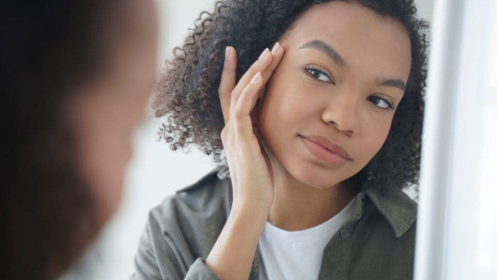 The Emotional Impact of Skincare: Boost Your Confidence